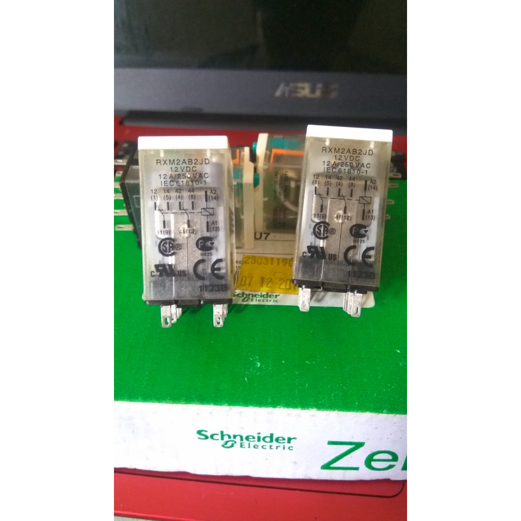 Jual Promo Asli Zelio Relay Rxm2Ab2Jd 12A 12Vdc Schneider 8 Kaki ...