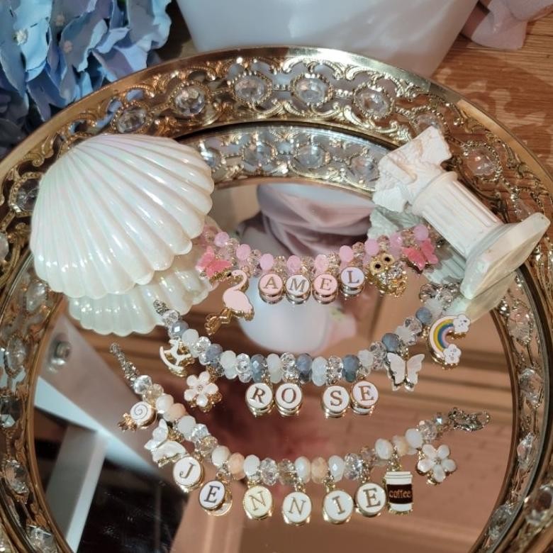 Jual ORIGINAL gelang nama selebgram custom nama inisial /a huruf kupu ...