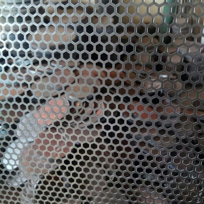 Jual Plat Lubang Besi Bolong Perforated Hexagonal Ukuran 50Cm X 100Cm ...