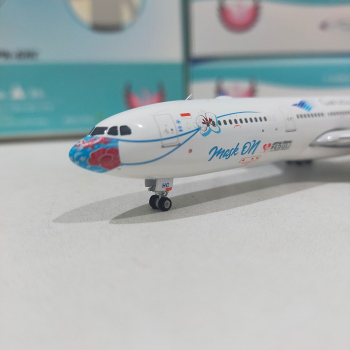 Jual Garuda Indonesia Airbus A330-300 PK-GHC Sekar Jagat Phoenix 1:400 | Shopee Indonesia
