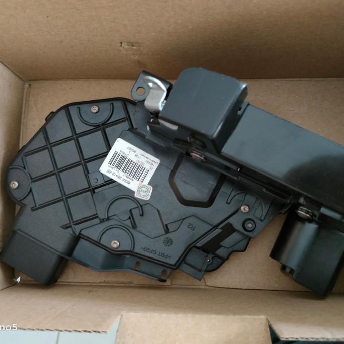 Jual Doorlatch Belakang Kanan Genuine Range Rover Evoque LR091345 ...