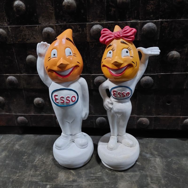 Jual Set Patung Maskot Iklan Vintage Esso Motor Oil : Mr & Mrs Tropf ...