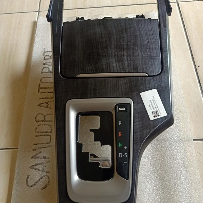 Jual Termurah Panel Transmisi Cup Holder Dan Indicator Matic Fortuner ...