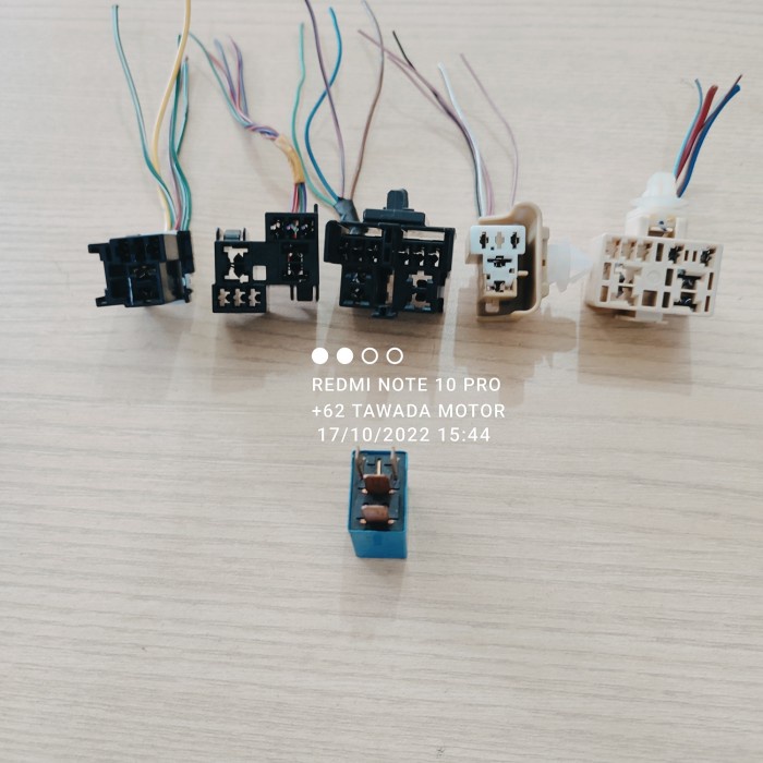 Jual SOKET RUMAH RELAY KAKI 4 DENSO NAIS OMRON MITSUBA ORIGINAL terbaik | Shopee Indonesia