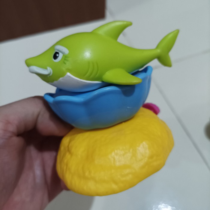 Jual grandpa shark - baby shark - kfc chaki happy meal mc donalds ...