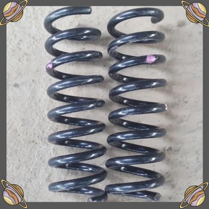 Jual [LVS] COIL SPRING PER BELAKANG MERCY C200 W204/W212 ORIGINAL ...
