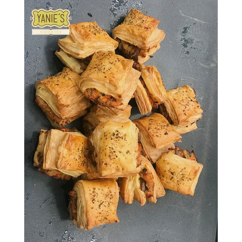 Jual Pastry Ayam Jamur Yanies | Shopee Indonesia