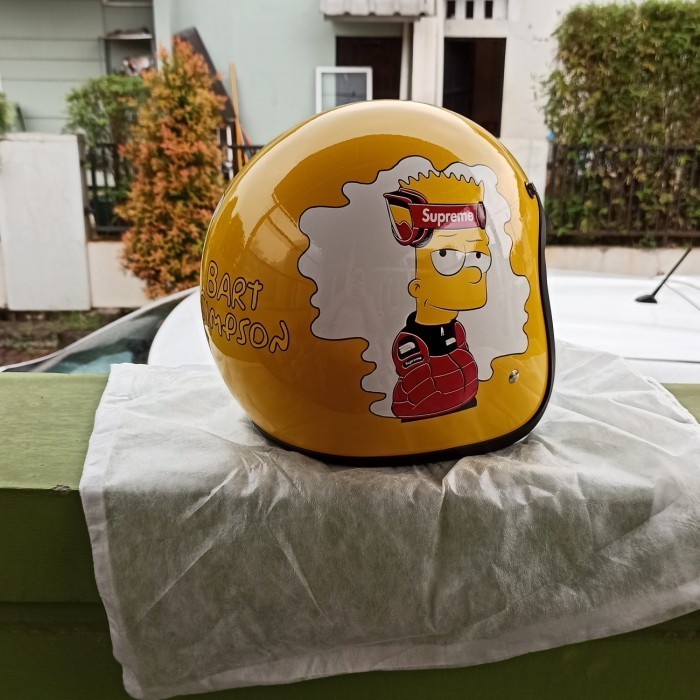 Jual Helm Motor Retro Go Bart Simpson Kuning Glossy | Shopee Indonesia