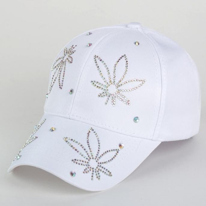 Jual Topi Wanita Korea Blink Blink / Topi Cewek Motif Manik Manik ...