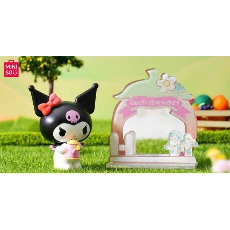 Jual Blink Box Sanrio - MINISO Strawberry Field Figure Model | Shopee ...