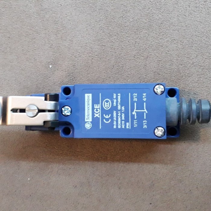 Jual Baru Xce Series Telemecanique Limit Switch Ready Stock | Shopee ...