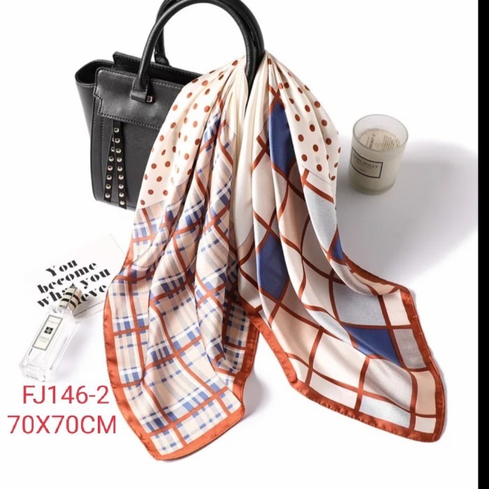 Jual Syal Korea/Scarf Retro Wanita Ukuran 70X70Cm Kotak Kotak | Shopee ...