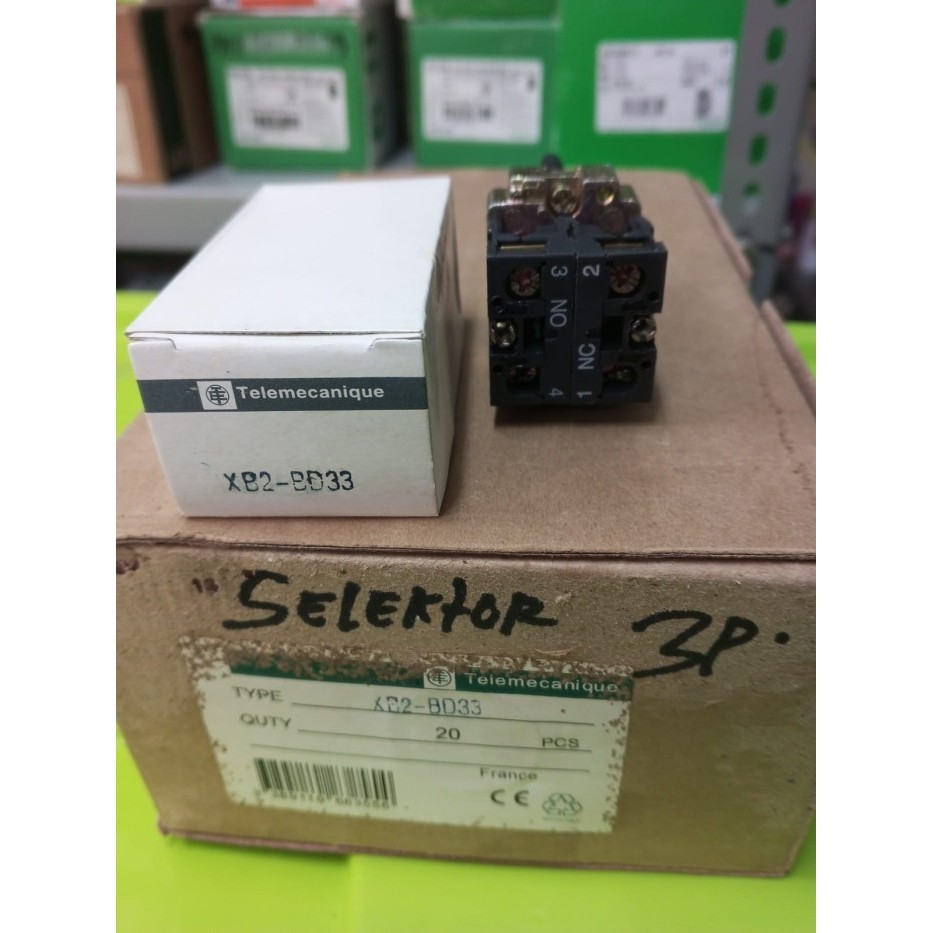 Jual Menarik Selector Switch 3 Posisi Xb2-Bd33 Telemecanique Type Baru ...