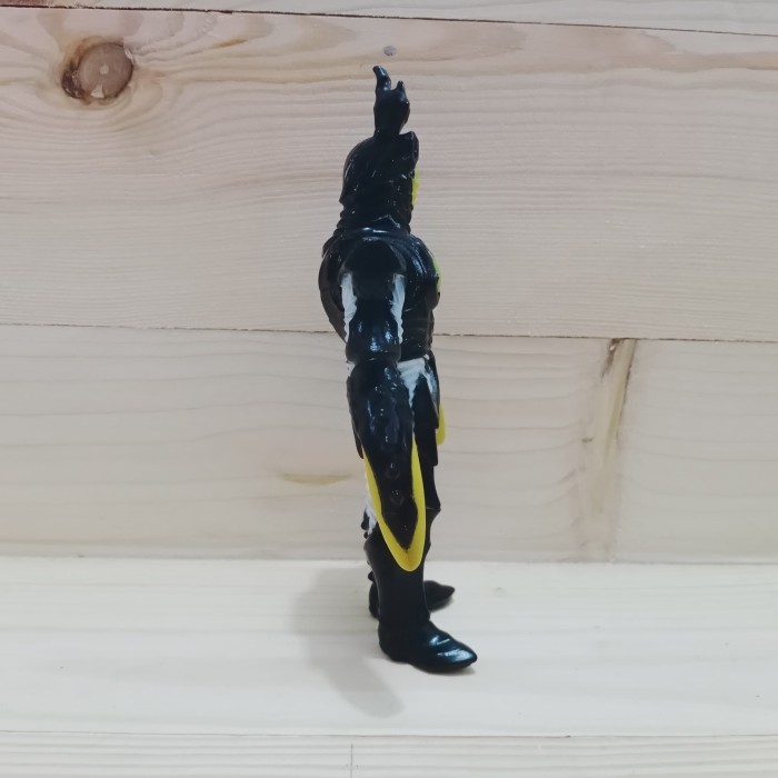 Jual TOP figure kw ultra monster HYPER ZETTON seri ultraman ginga ...