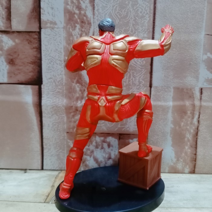 Jual TOP figure armored titan Reiner Braun attack on Titan shingeki no ...