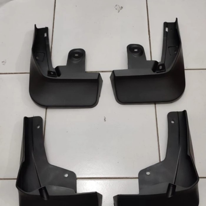 Jual Karpet Lumpur Mobil Mud Guard Mobil Daihatsu Rocky Merek Otoprojek ...
