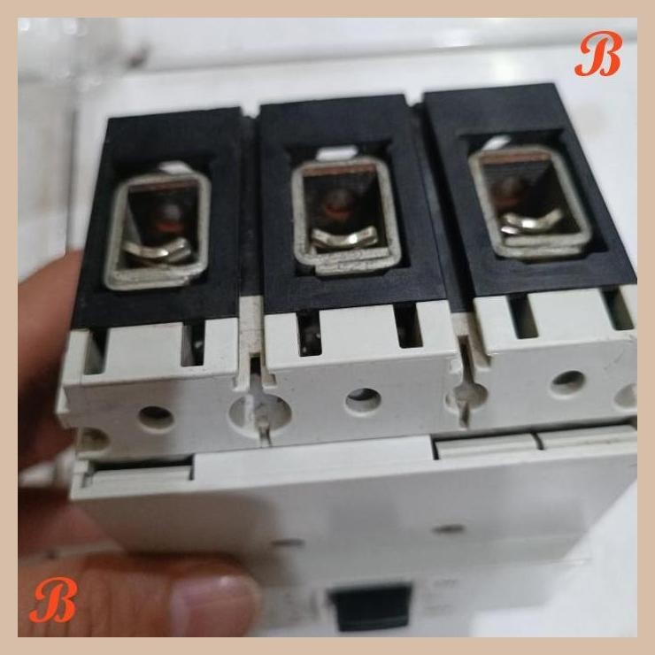 Jual | GE | MCCB BREKER NZM1 MOELLER NZM1 NZM B1 160 A | Shopee Indonesia