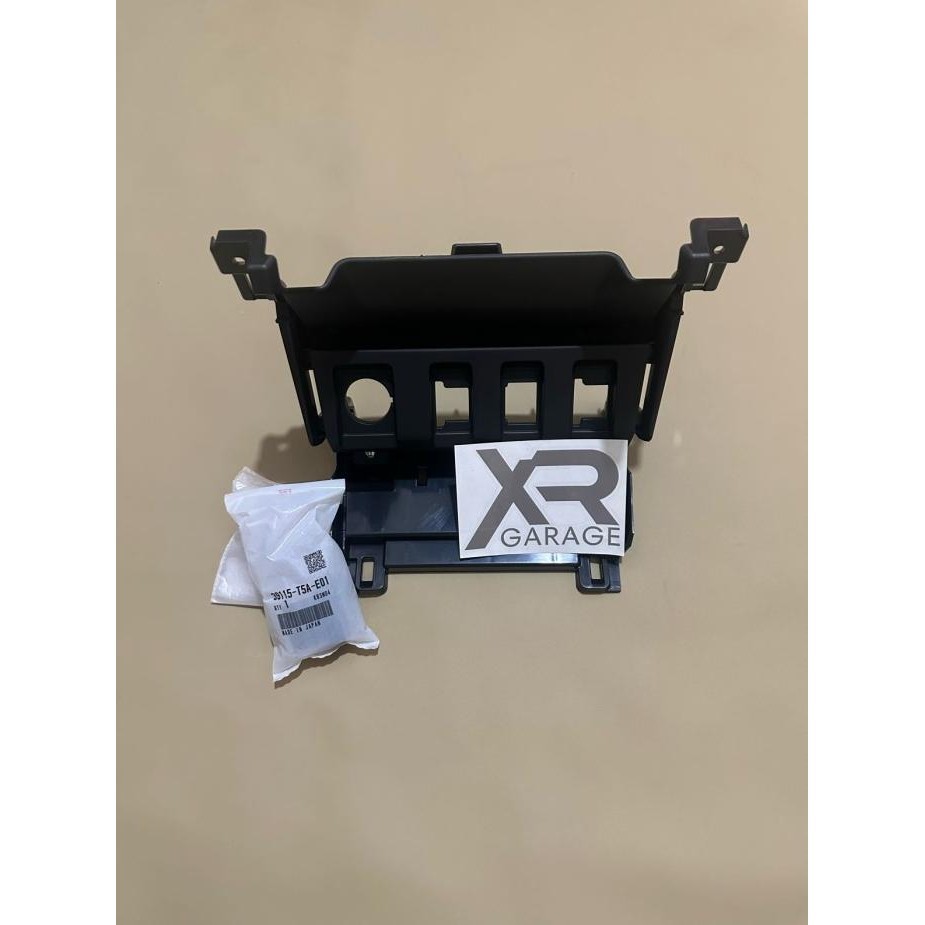 Jual FRONT CONSOLE PANEL HRV VEZEL HDMI USB HONDA ACCESS ORIGINAL JAPAN ...
