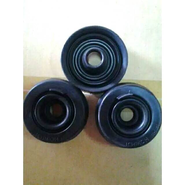 Jual Karet Tutup Lampu Depan Avanza Xenia Kijang Ayla Agya Universal ...