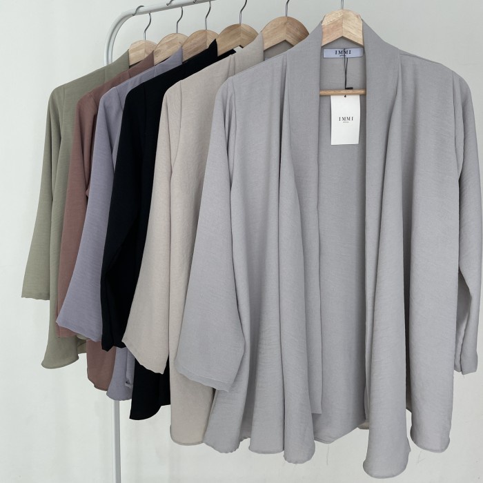 Jual Audrey Cardigan / Basic Outer Wanita Immi (266 Linica) | Shopee Indonesia