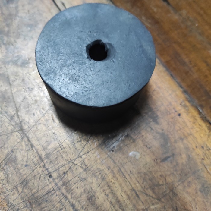 Jual bantalan karet atau rubber mounting ukuran 65mm x 40mm x 12mm ...