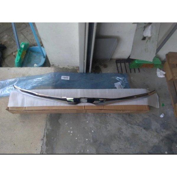 Jual Lis List chrome kap mesin grand innova 2012/2015 original | Shopee ...