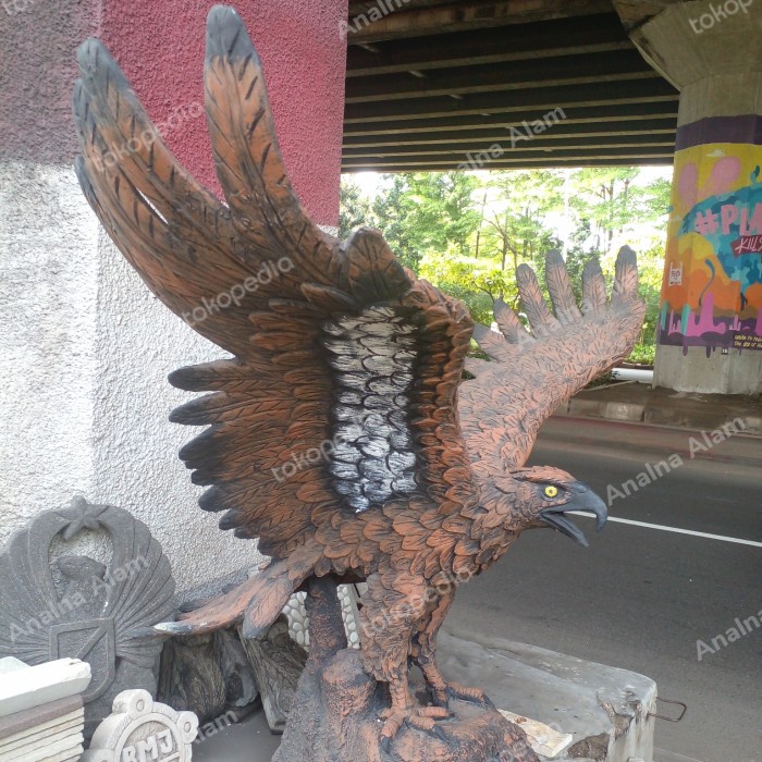 Jual patung elang/patung taman/patung bagus | Shopee Indonesia