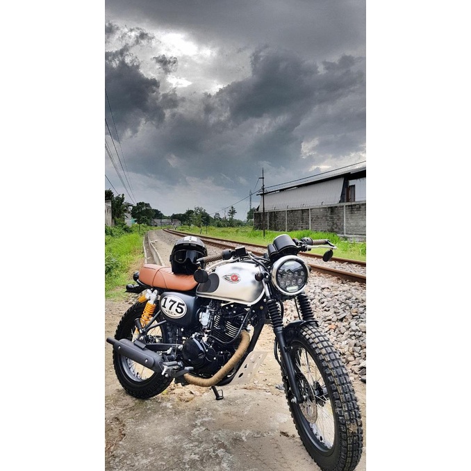 Jual Variasi Motor_ Kawasaki W175 Skidplate Custom - Engine Guard - Mud ...
