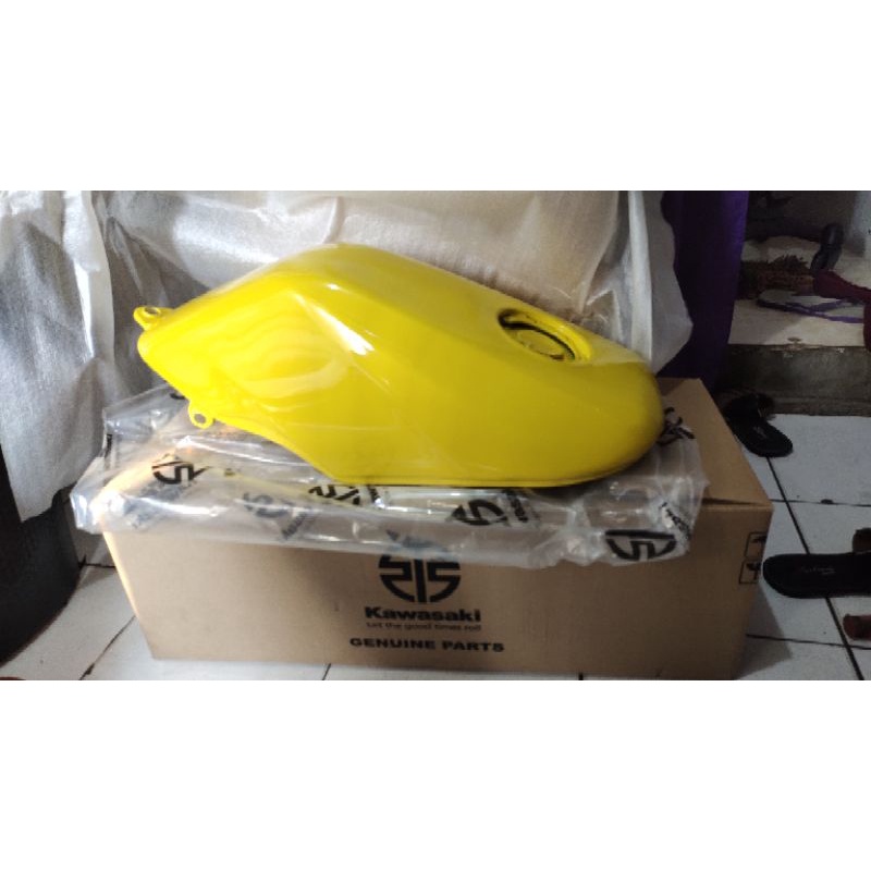 Jual TANGKI NEW NINJA R SS WARNA KUNING ORIGINAL KAWASAKI | Shopee ...