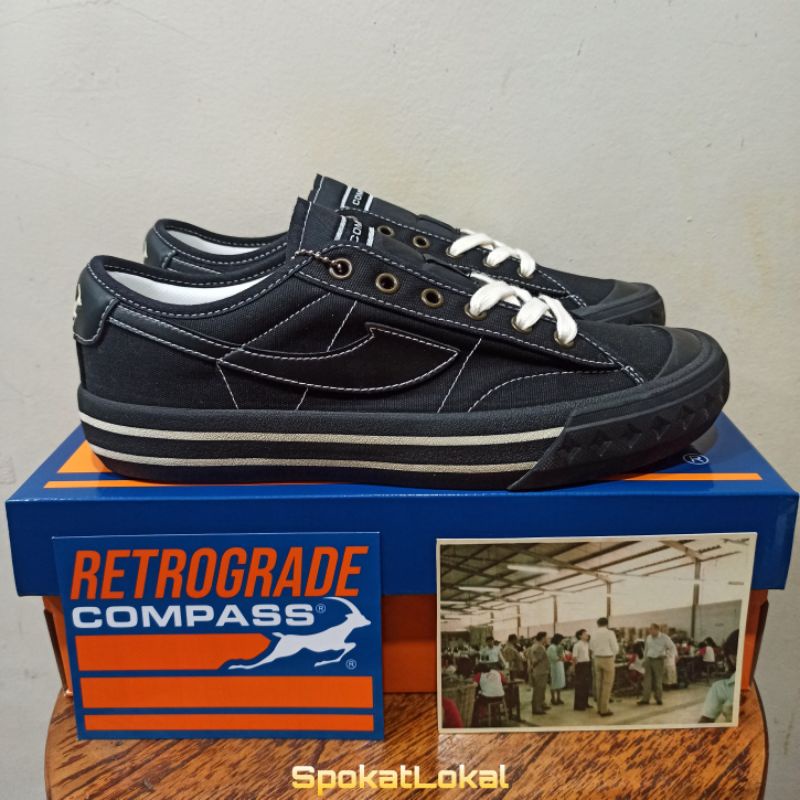 Jual Sepatu Compass Retrograde Low Double Black Size 36 - 45 Original ...