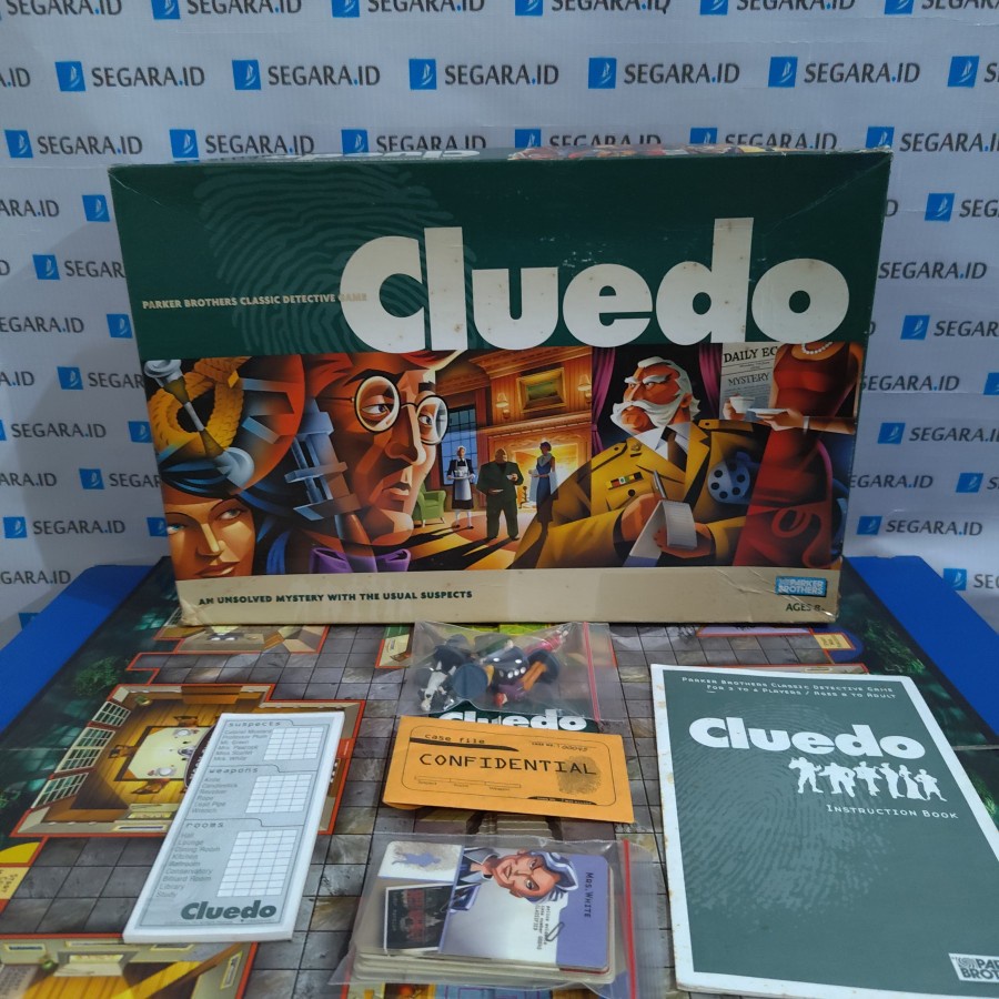 Jual Board Game - Cluedo Classic Detective Game by Hasbro Parker ...