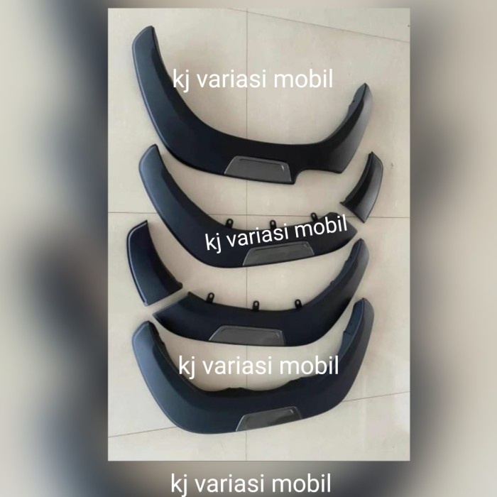 Jual Ready Over Fender Ban Toyota Hilux Rocco 2021 Plastik Abs Thai ...