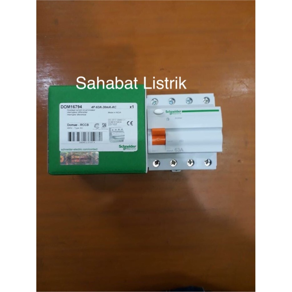 Jual ELCB RCCB DOMAE 4P 63A 30MA SCHNEIDER | Shopee Indonesia