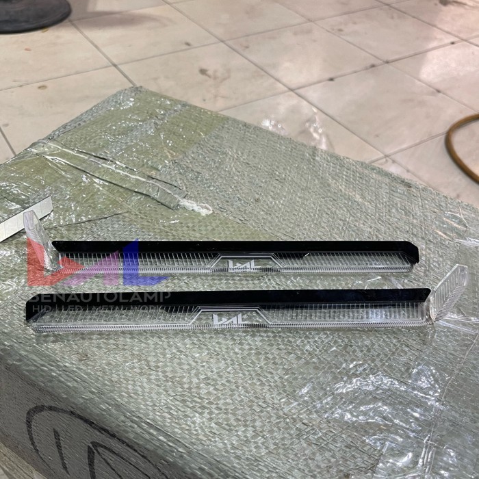 Jual Drl Slim Frame Lazy Eye Innova Grand Barong Warna Warni Rgb Matrix ...