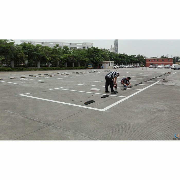 Jual Stop Wheel Stopper Kuning Hitam Penahan - Ganjal Ban Stopper ...