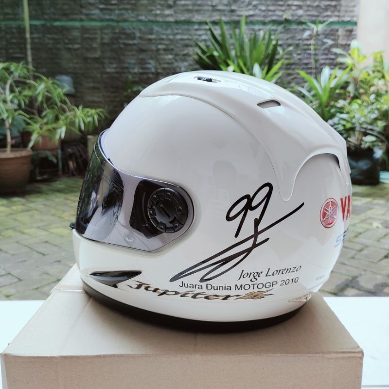 Jual Helm Yamaha Vintage Fullface Jupiter Z Jorge Lorenzo Putih Ori ...