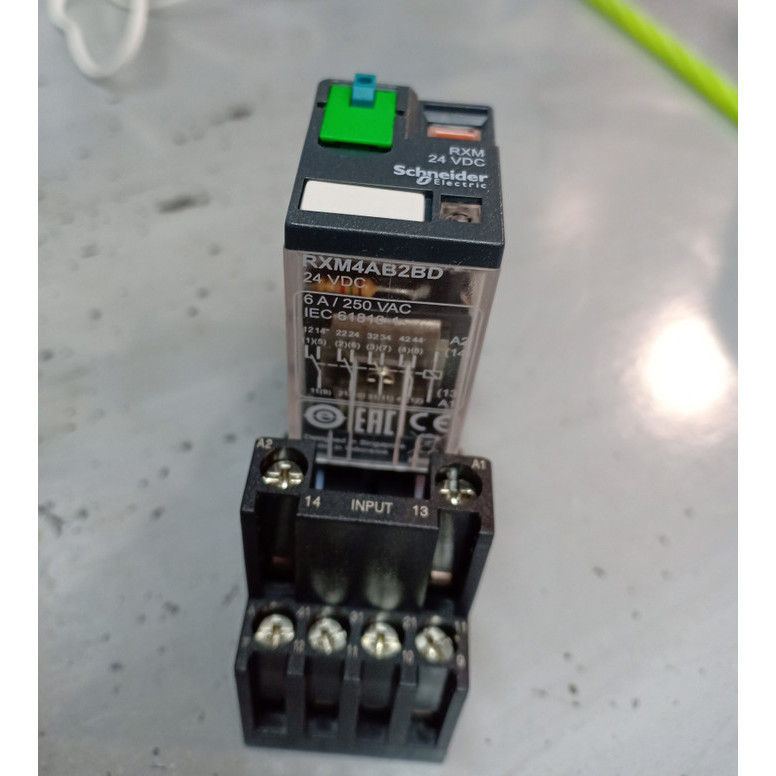 Jual Ready Relay Schneider Rxm4Ab2Bd/24 Vdc + Soket Rxze2M114M Premium | Shopee Indonesia