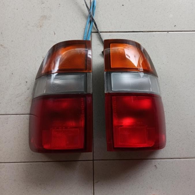 Jual stop lamp mobil panther kapsul tahun 01-04 second copotan ORI ...