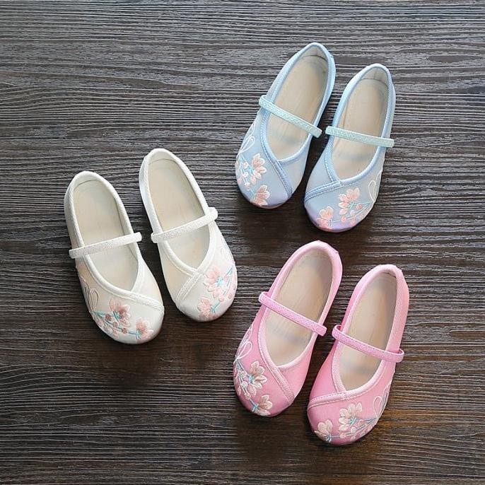 Jual sepatu traditional beijing china cheongsam hanbok korea 6 | Shopee ...