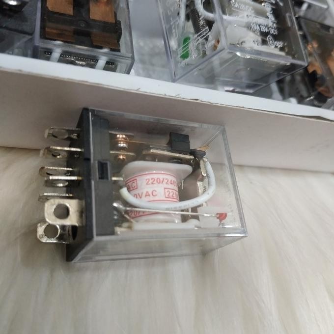 Jual Ready Relay Ly2N 220Vac 8Kaki 10A/Relay Ly2/Relay 220V Set Socket | Shopee Indonesia