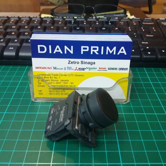 Jual SCHNEIDER PUSH BUTTON XB5AA21 BLACK HITAM 1NO ZBE-101 22MM TERBARU ...