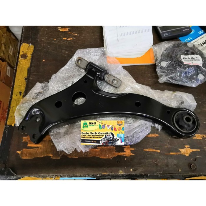 Jual Lower Arm Kiri Kanan Alphard Camry Harrier Previa Oem Kode Br07 ...