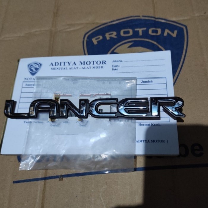 Jual emblem logo merk LANCER CROME bagasi belakang evo 3 CB MB881817 ...