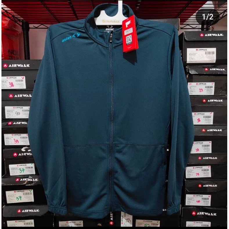 Jual Astec Running Jacket size M / jaket olahraga hitam biru cowok ...