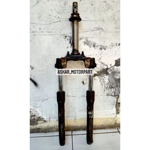 Jual {BEKAS} shockbreaker depan Kawasaki zx 130 set segitiga original copotan Murah Berkualitas ...