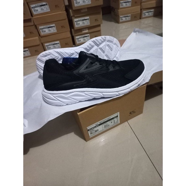 Jual Sepatu Spotec Made in indonesia | Shopee Indonesia
