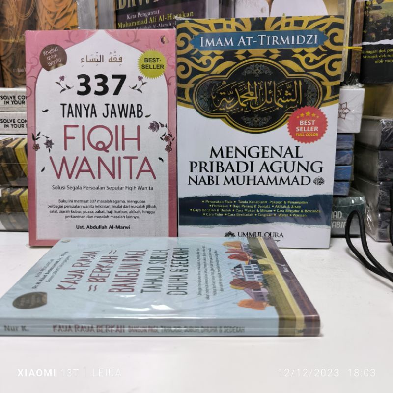 Jual Paket 3 buku 337 tanya jawab fiqih wanita, kaya raya berkah bangun pagi. sesuai dgn gambar ...