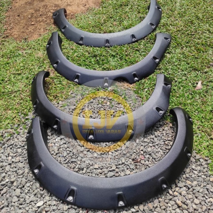 Jual Ready Over Fender Mitsubishi Strada Triton Double Cabin Model ...