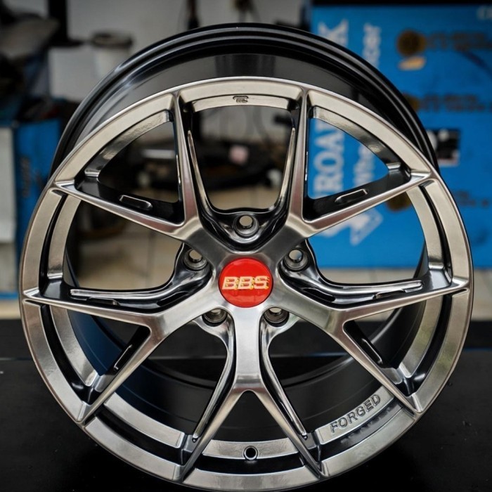 Jual Velg - Velg Mobil Bbs Pcd 5X120 Bmw R18 Velg Racing Mobil Bmw Ring 18 | Shopee Indonesia