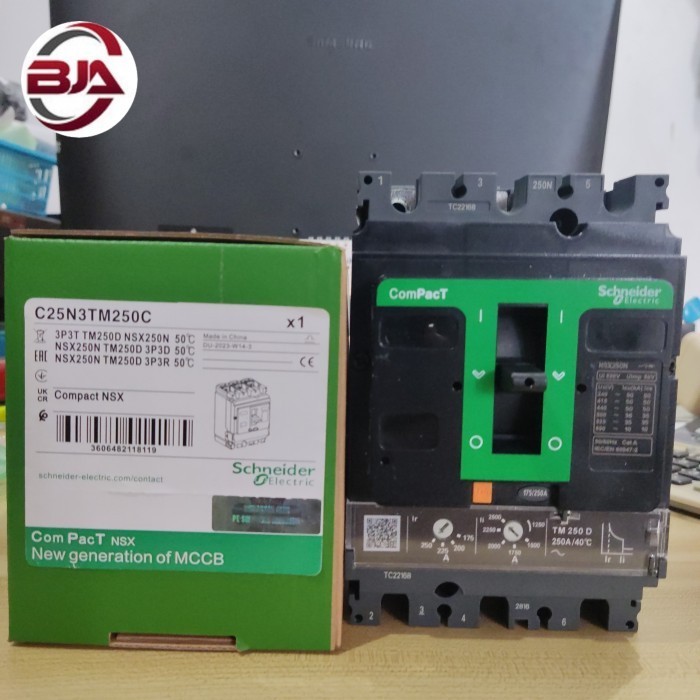 Jual MCCB Schneider NSX250N 3x250A LV431830 NSX 250 N 3P 250A TM250D ...